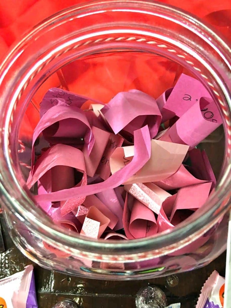 DIY Valentine's Day Jar of Love - Divine Lifestyle