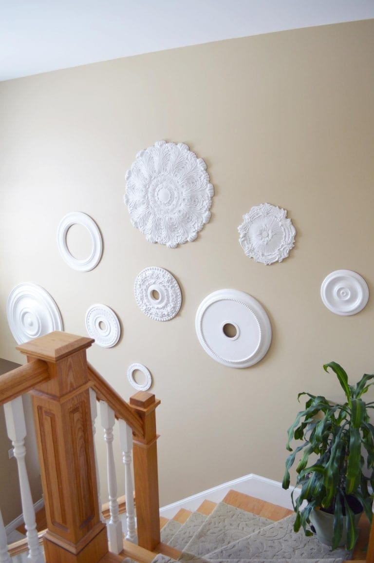 DIY EASY Medallion Feature Wall Craft Home Decor