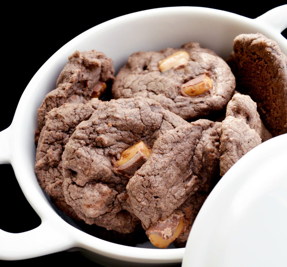 Toffee Chunk Chocolate Cookies Dessert Recipe Divine Lifestyle