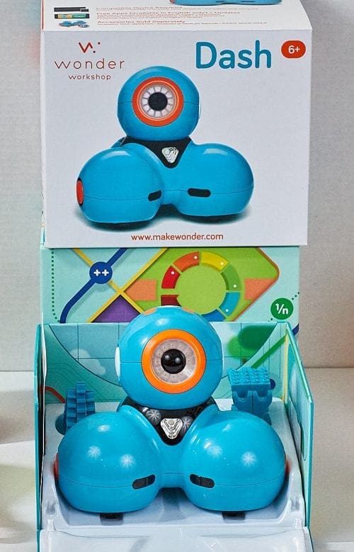 Dash STEM Learning Robot at Best Buy Programming Kids Robotics