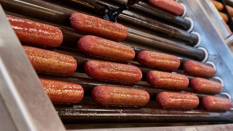 5 Ways to Build the Perfect Hotdog RaceTrac Dogtoberfest