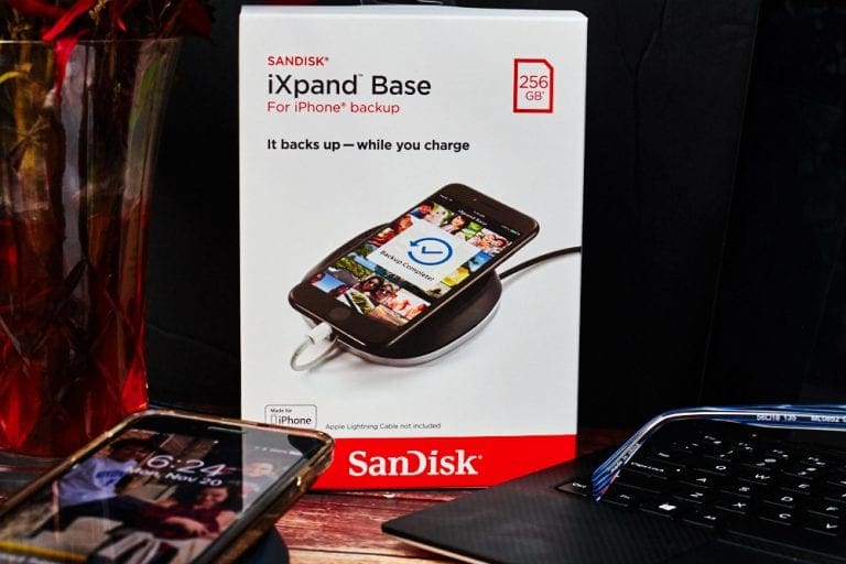 Tech Gift Pick: Make Life Easier with the SanDisk iXpand Base