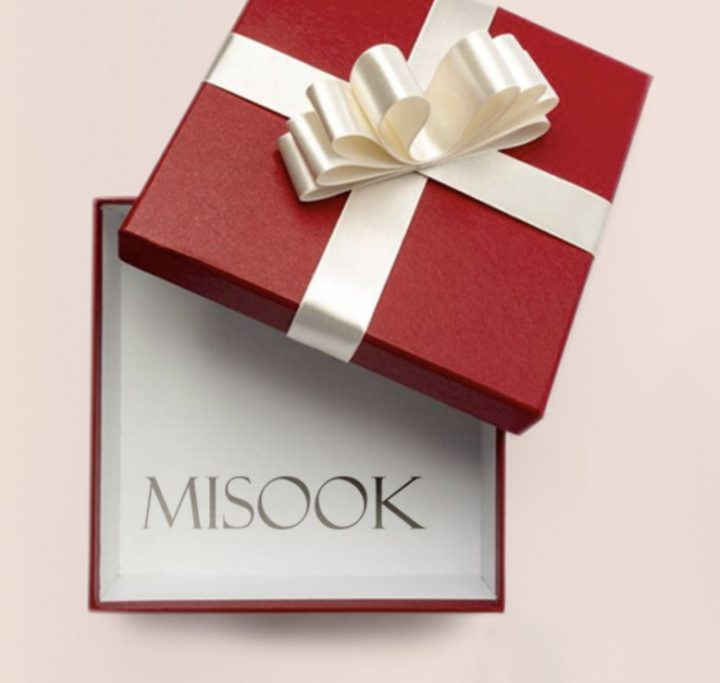 Creating the Perfect Capsule Holiday Wardrobe Misook Fashion