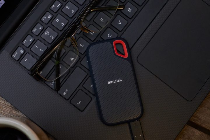 Save and Edit High Res Photos on the Go Sandisk Video