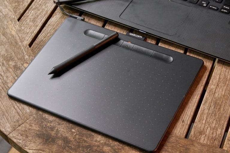 Wacom Intuos Bluetooth Creative Pen Tablet Wireless