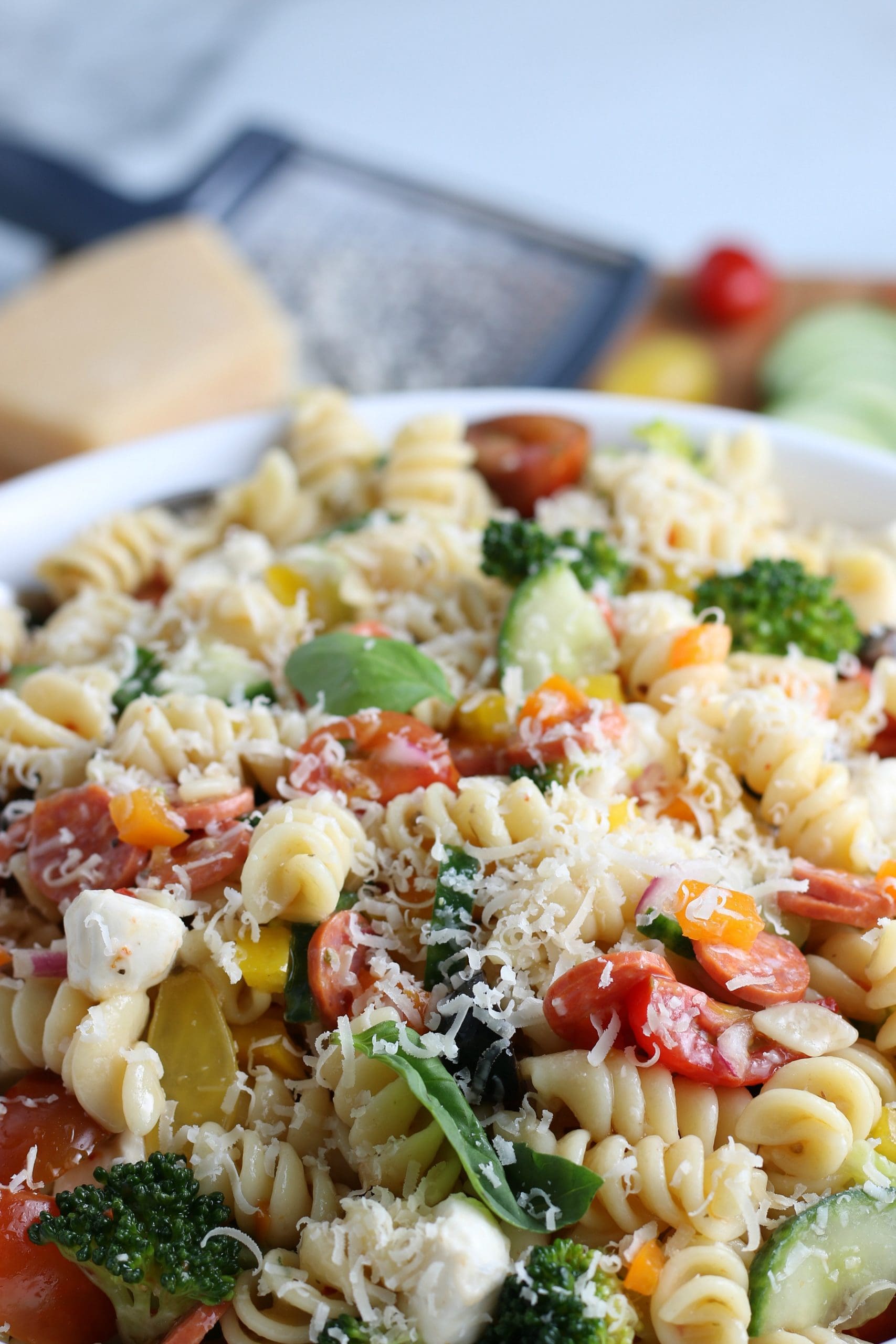 Easy Zesty Italian Pasta Salad with Pepperoni